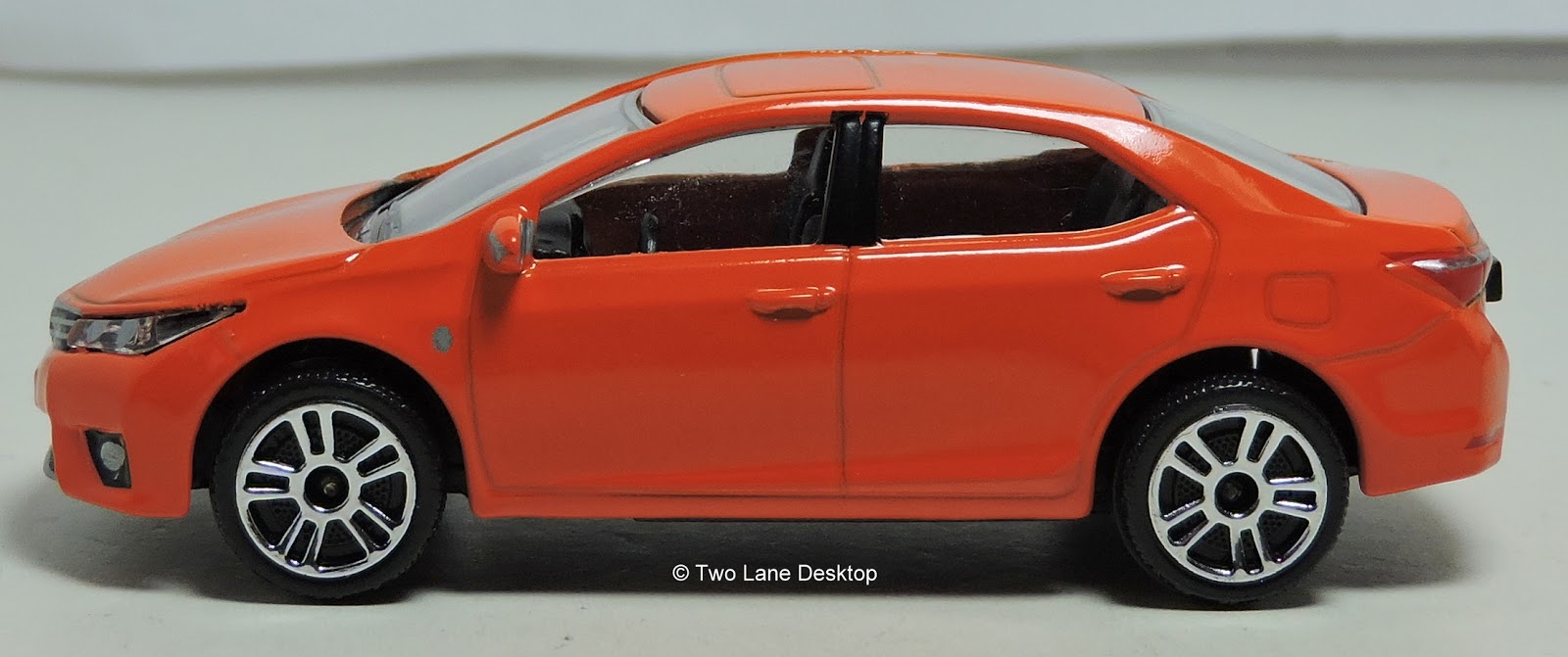 Majorette Toyota Corolla Altis, Tomica Toyota MR2 turbo, and Tomica ...