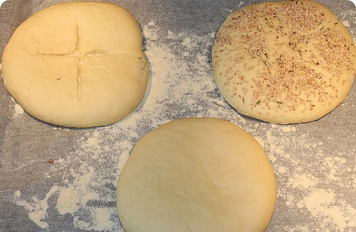 Sicilia in cucina, le ricette: muffoletta (panino tondo)