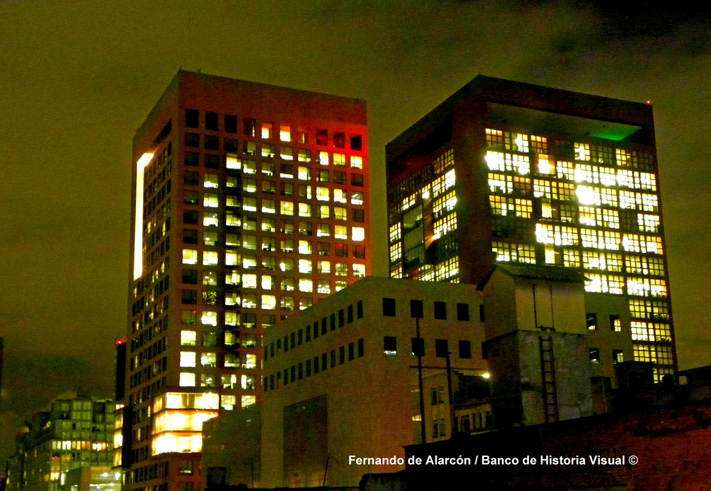 Banco de Historia Visual ©: Las dos torres.