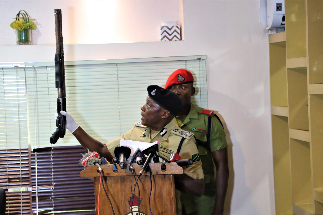 RC MAKALLA AAGIZA JESHI LA POLISI KUTOKOMEZA UJAMBAZI DAR, AWATAKA ...