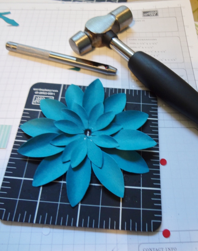 Beth's Paper Cuts: Flower Punch