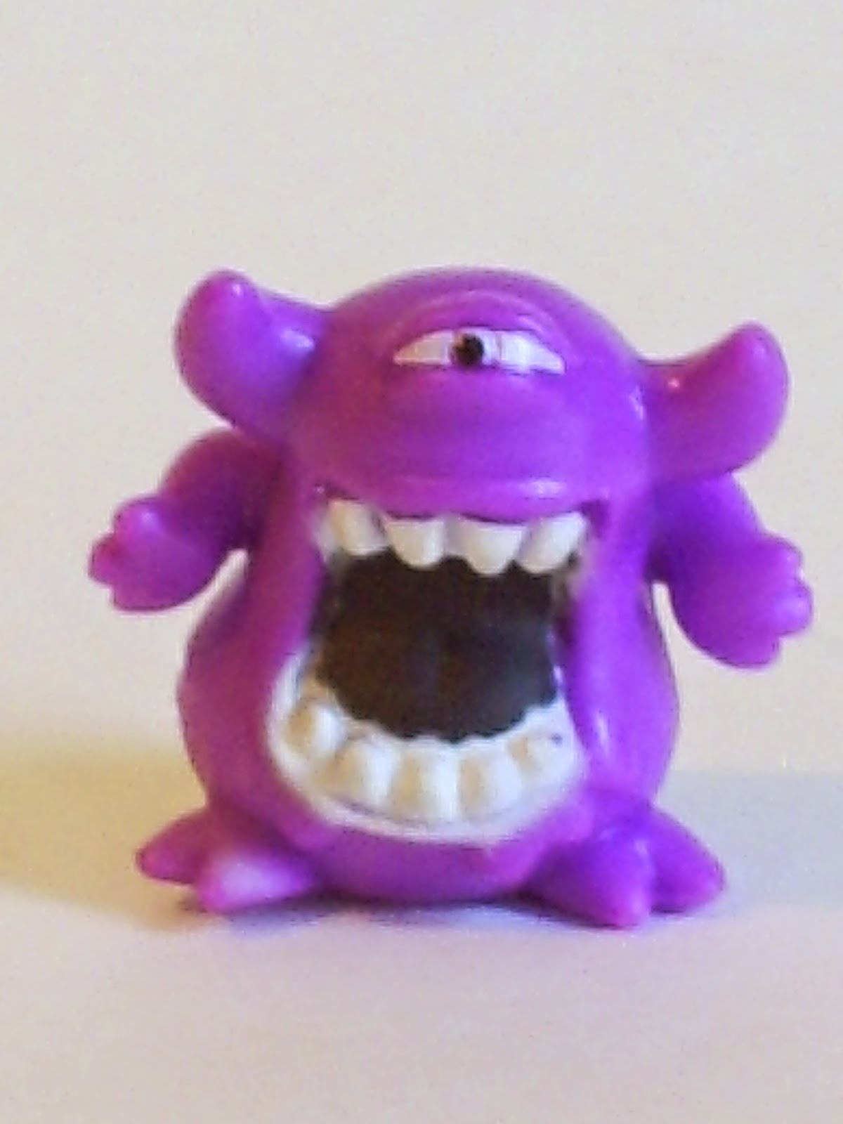 That Figures: REVIEW: Crashlings Alien Chew F O