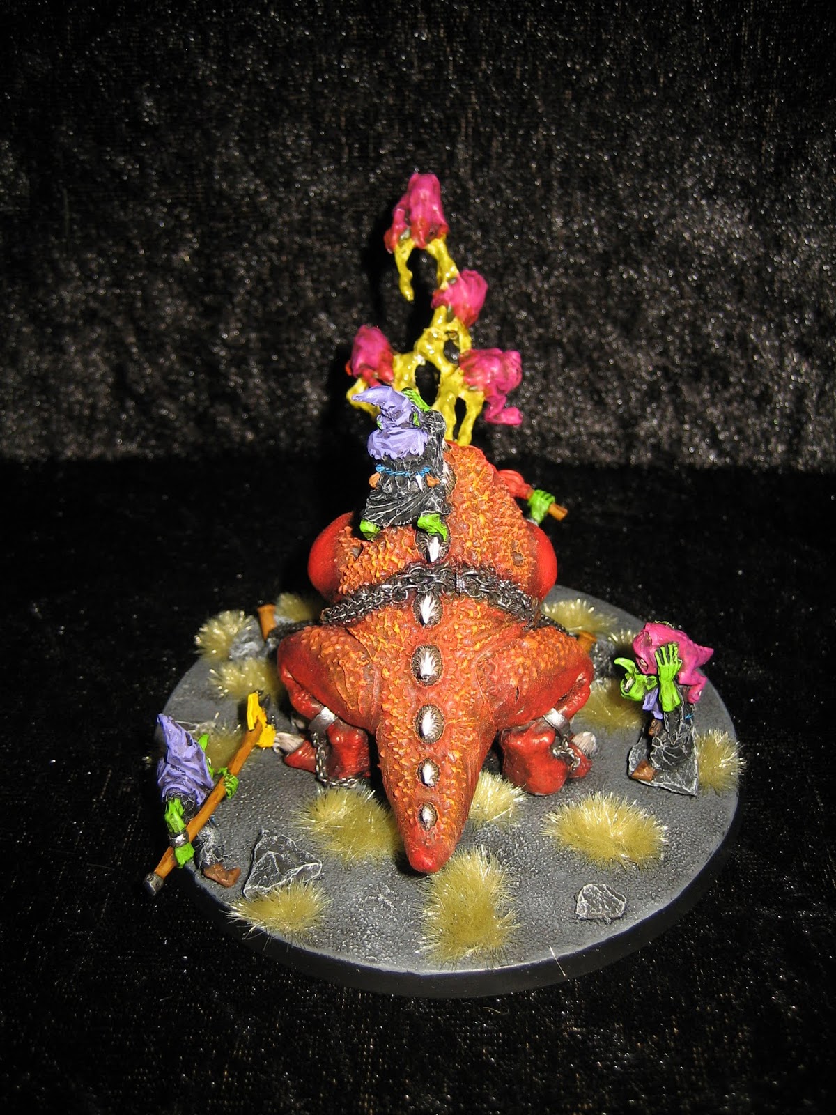 Making miniatures with Mario: Moon-Clan : Night-Goblins : Gloomspite ...