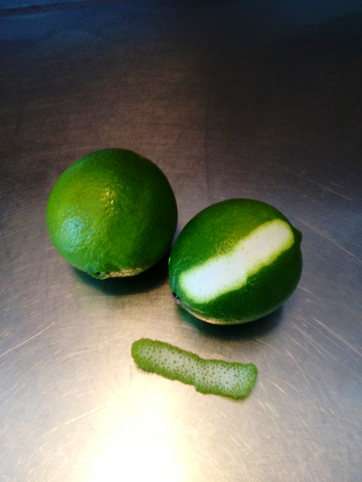 Modern Bon Vivant: TGIF Beverage- Raspberry Lime Rickey