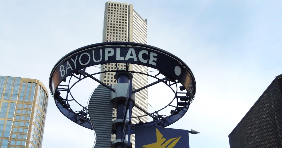 Houston in Pics: Bayou Place