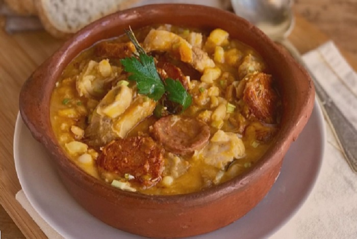 Receta de Locro Criollo Argentino.