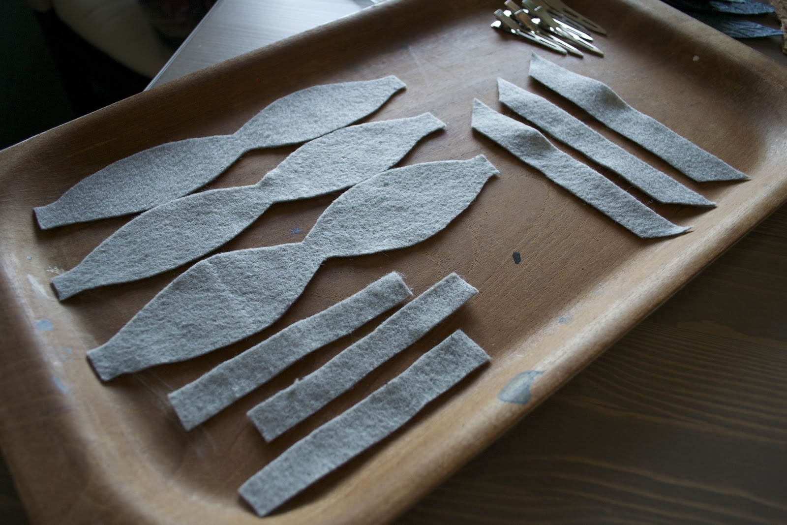 with two n's: Felt Bows! Felt Bows! Felt Bows!