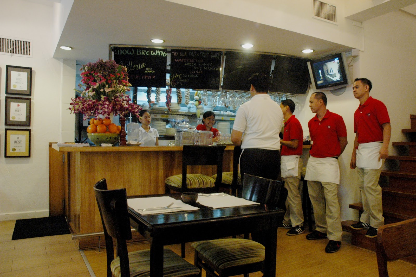 DUDE FOR FOOD: Serving Comfort Food Everyday at Apartment 1B