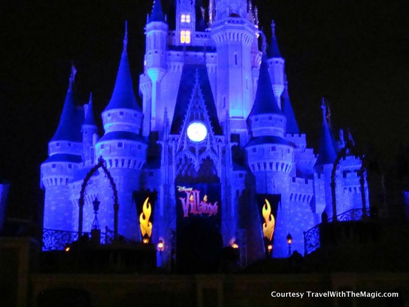 Growing Up Disney: Minnie Moms: Disney in the Fall--Mickey's Not So ...