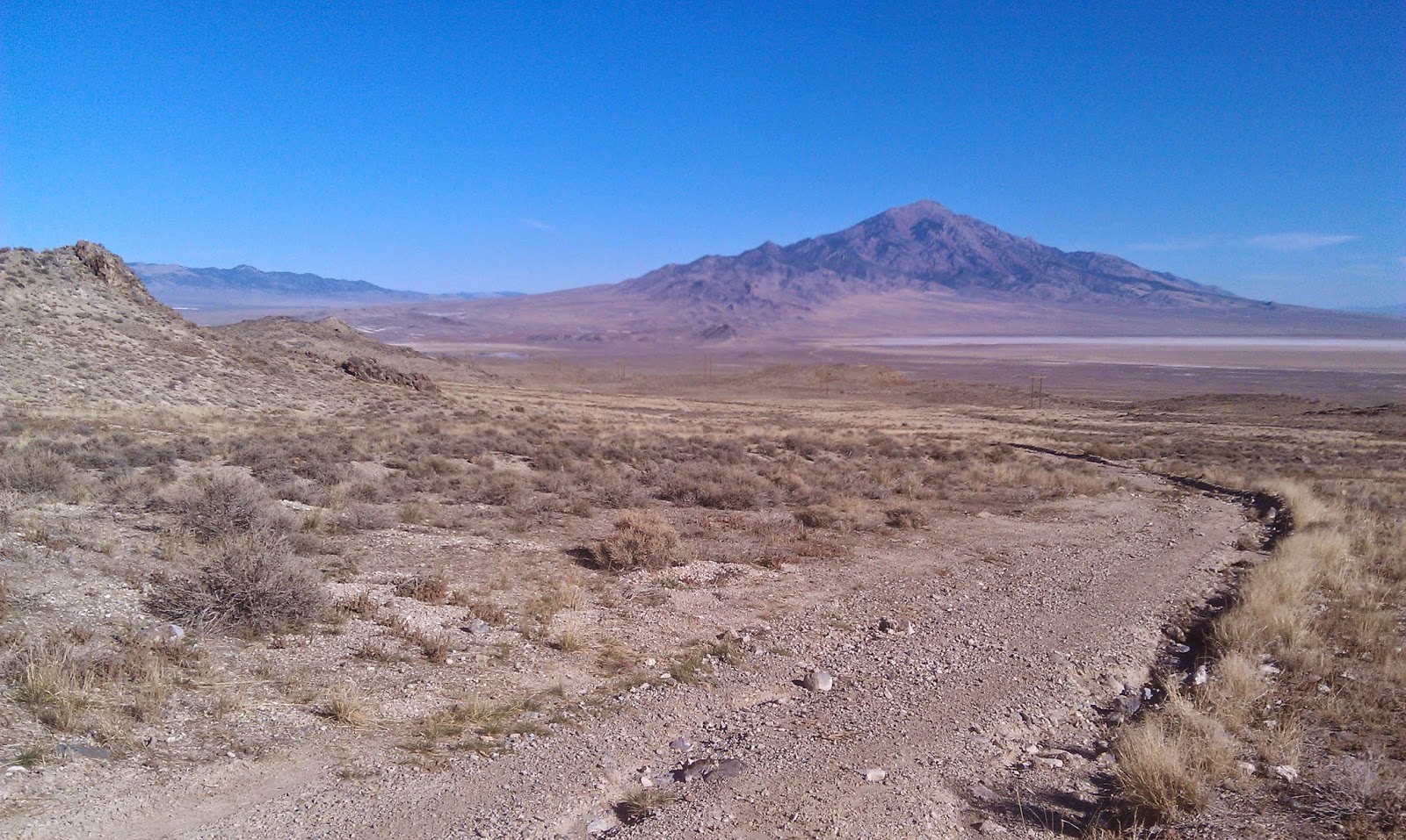 Running on Eddie: West Wendover 14 mile run - Leppy Hills and Pilot Peak