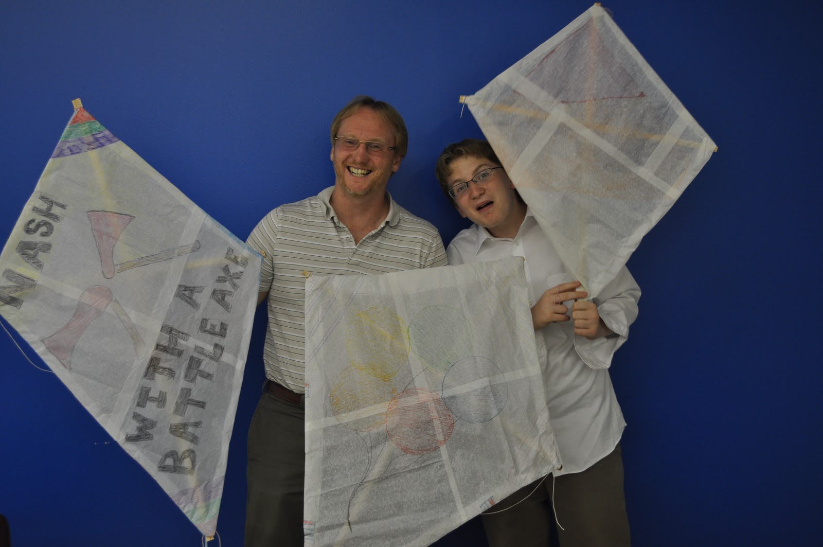 Li Sashay DIY Paper Kite Tutorial
