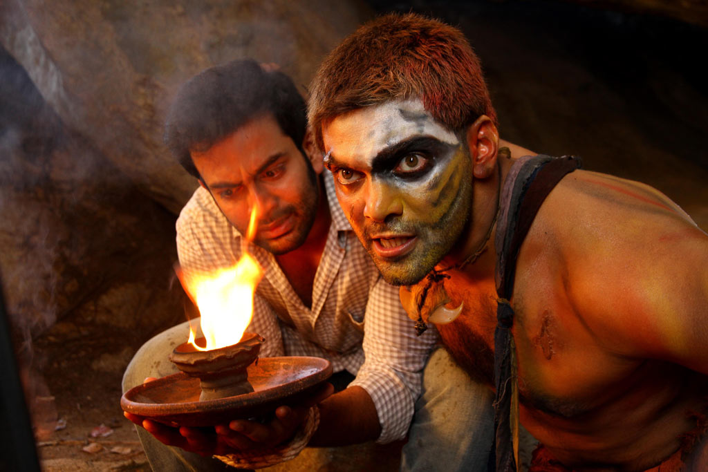 Media Gallery: Urumi Movie Latest Stills