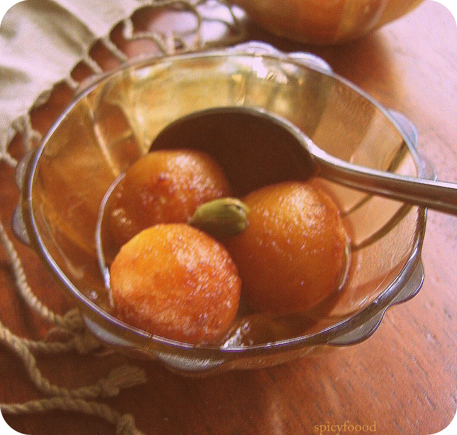 Spicy Foood: Home-made Gulab Jamuns