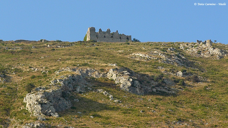 Come mi pare: LA ROCCA DI MONDRAGONE