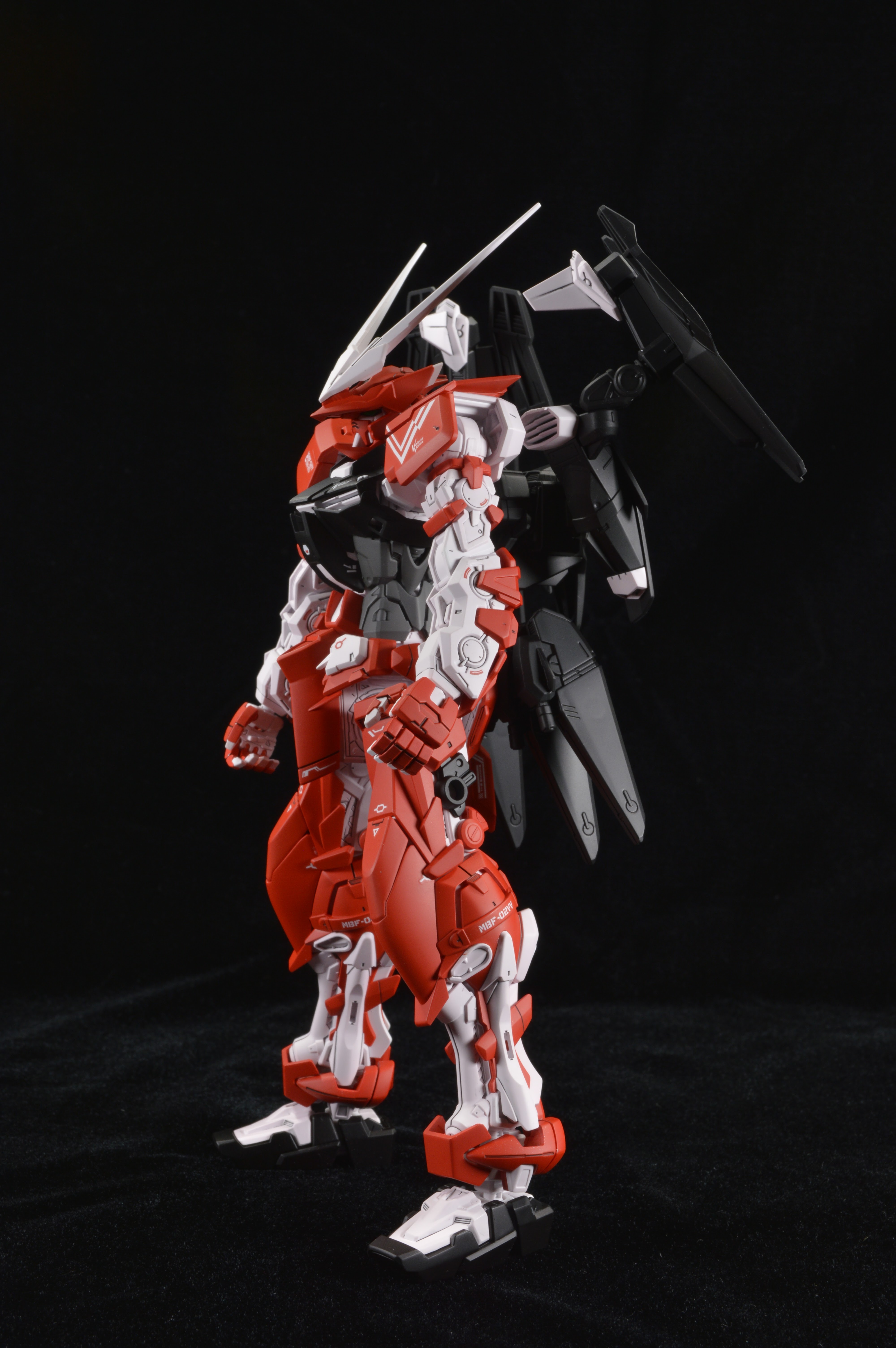 MG Gundam Astray Turn Red