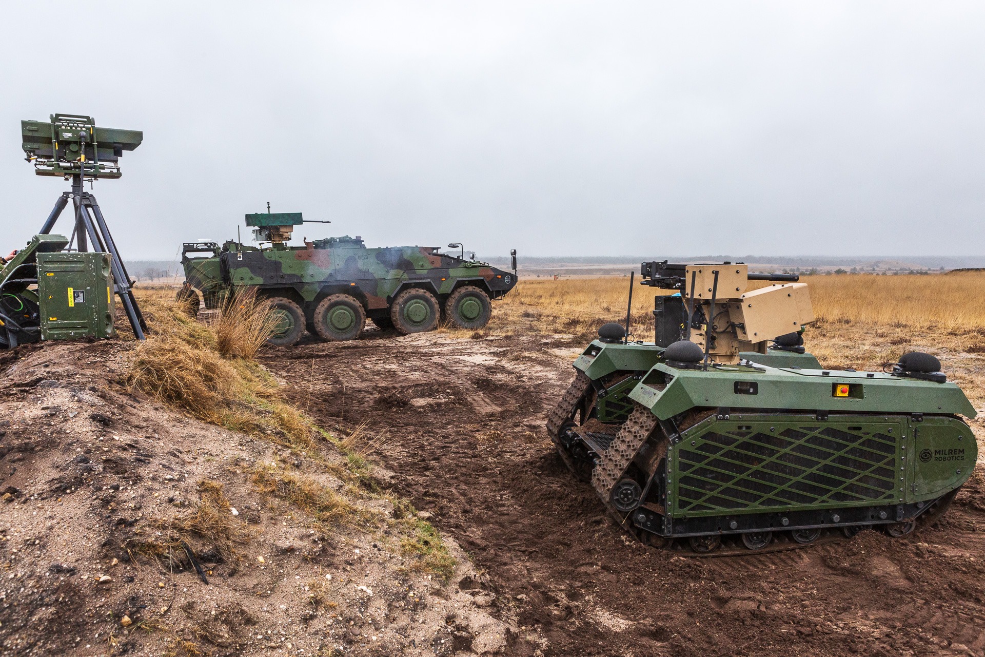 SNAFU!: EOS Remote Weapon Station trialled on Boxer APC...