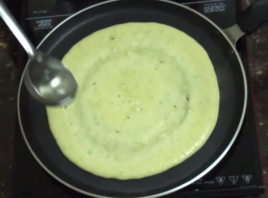 Sukku's Kitchen : UPMA PESARATTU / MLA PESARATTU - Andhra Special Breakfast