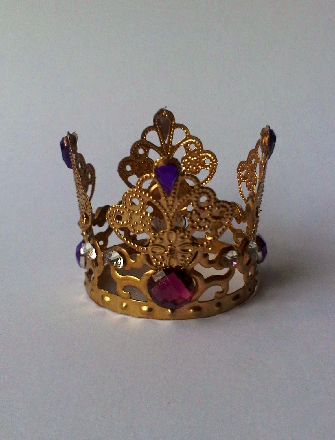 The World of Daniel: Tiaras and Trinkets on Tuesday (Exhaustive list of ...