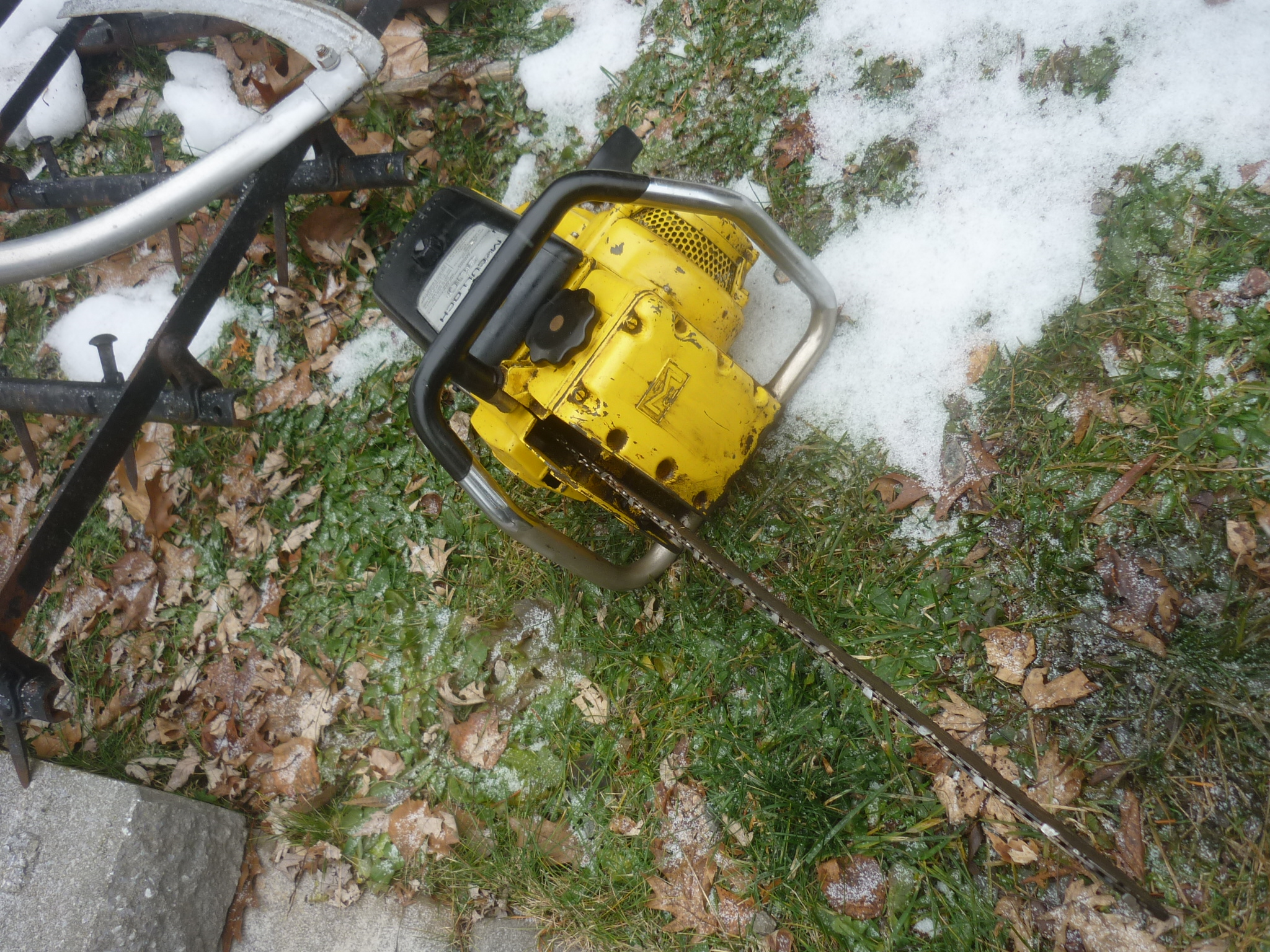 VINTAGE CHAINSAW COLLECTION: McCulloch 300.