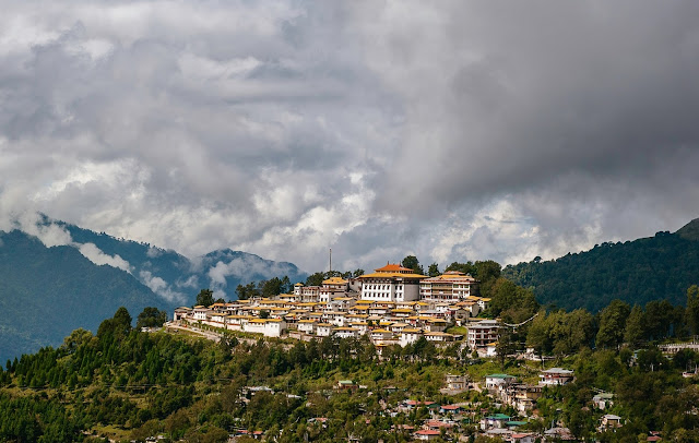 Buddhist Tour Packages : Explore the serene beauty of Buddhist Tours