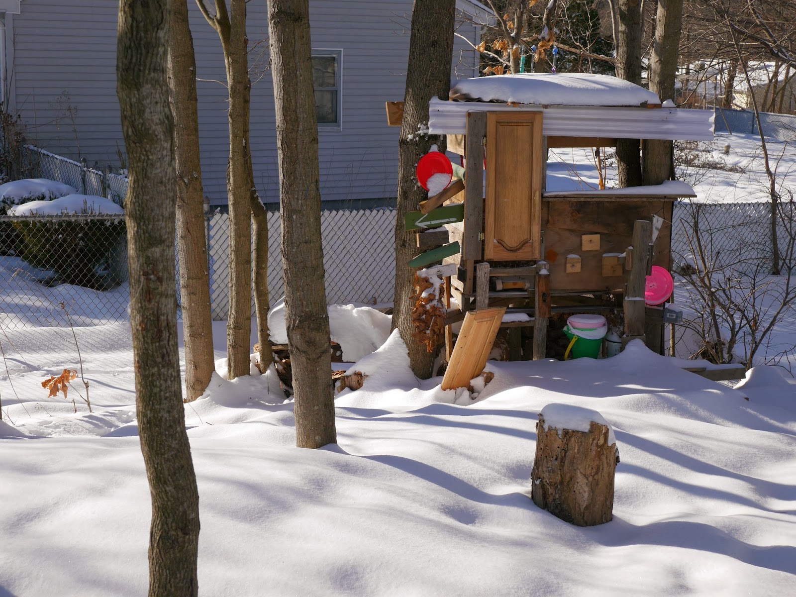 Relaxshacks.com: A 40 Square Foot Tiny Cabin/House/Camper in The Snow ...