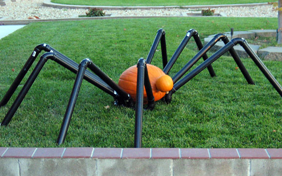Upcycle Us: PVC pipe spider for Halloween