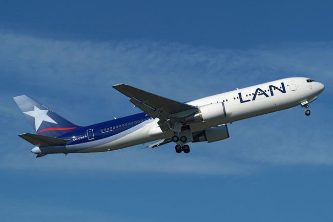 LAN Celebró los 45 años de su primer vuelo a Isla de Pascua. - Aviación ...
