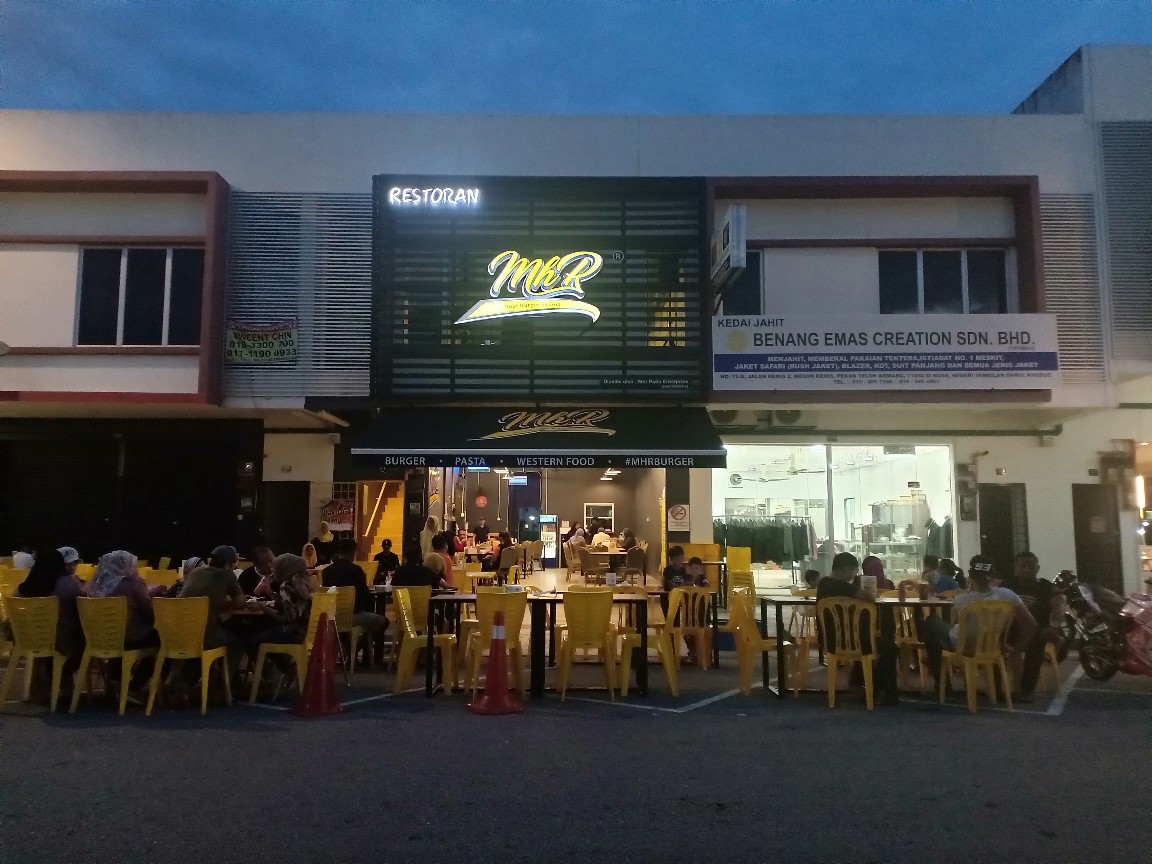 Dinner di MHR Burger's Port Dickson