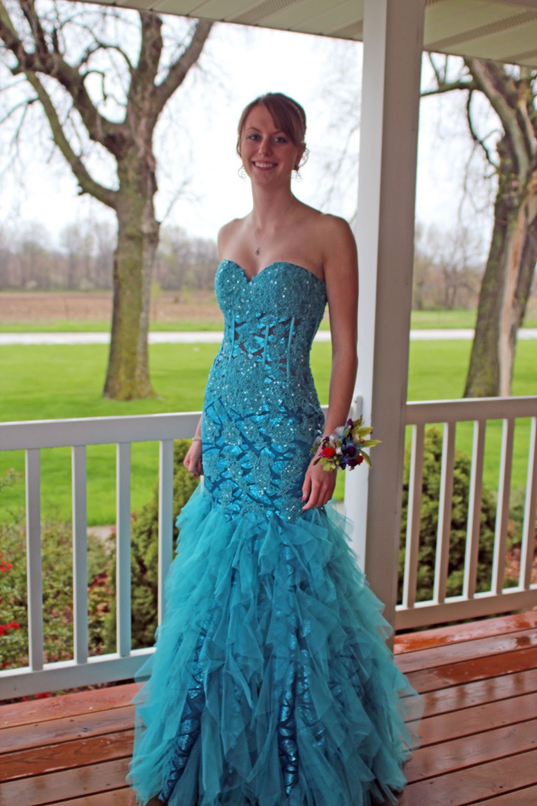 Girls in the Garden: Senior Prom