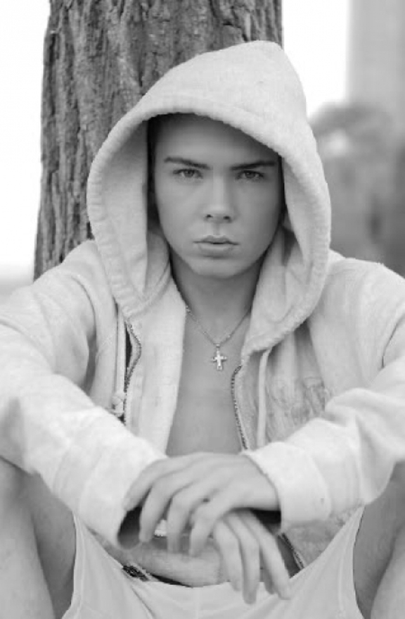 Luka Magnotta Photo News