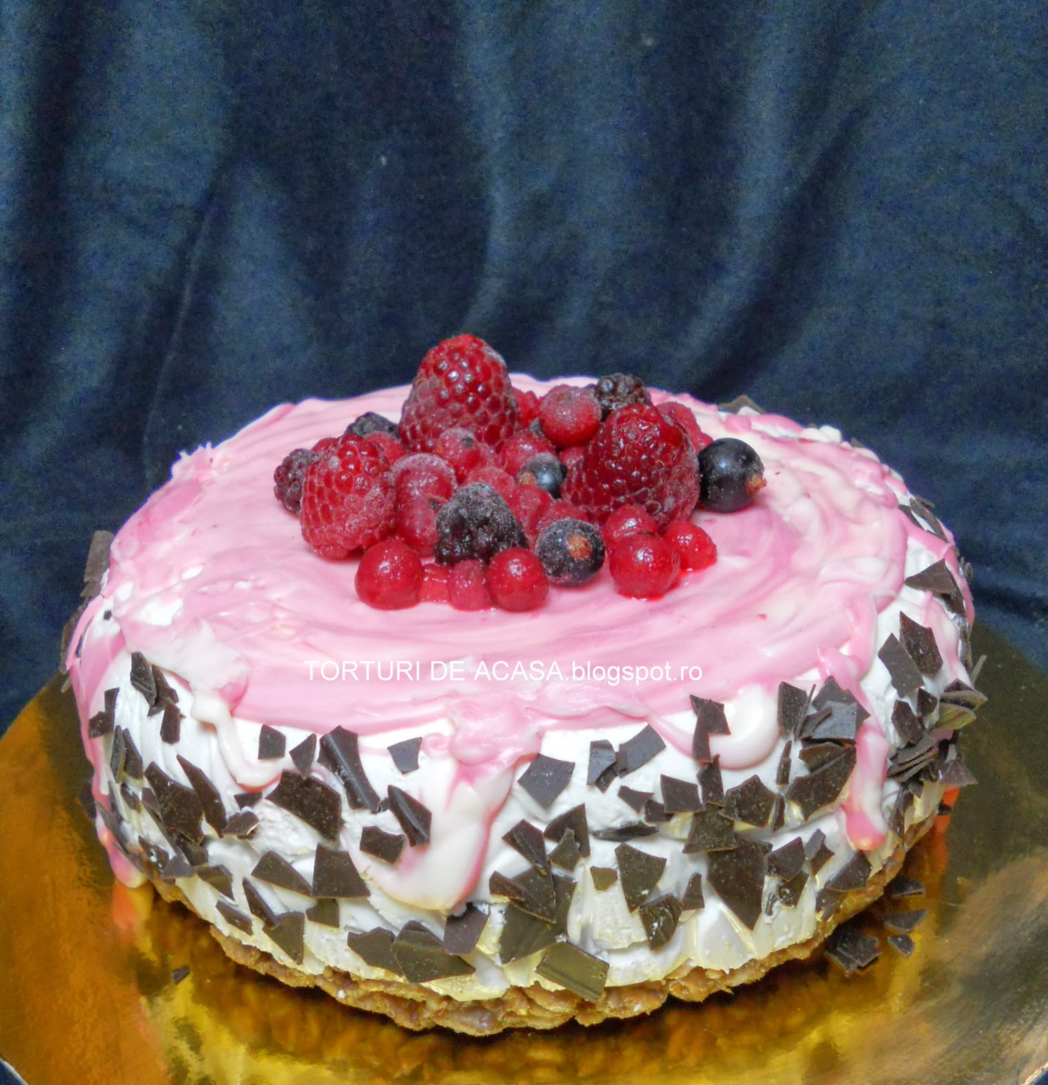Torturi de acasa: Tort cu fructe de padure