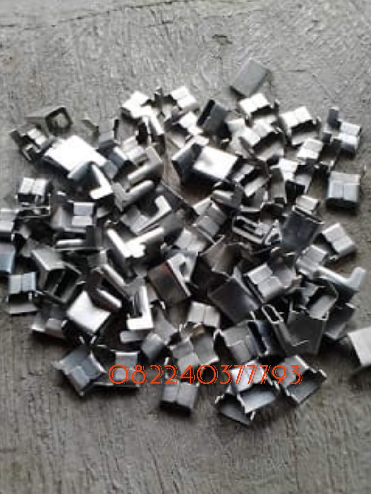 INDUSTRI RUMAHAN ALAT INSTALASI PLN DAN TELKOM DARI PELEBURAN TIMAH ...