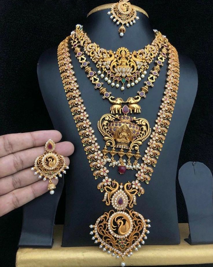 Temple jewellery sets