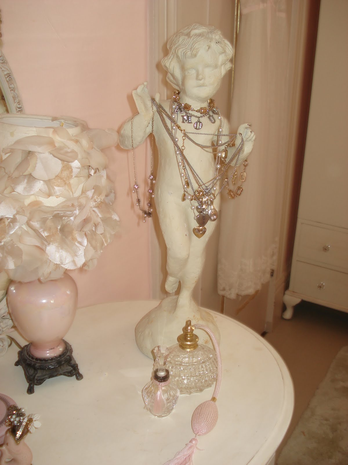French Beauty Mark: French Vanity Dressing Table