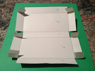 Outside the Box: Small Gift Box from One Piece of Cardstock