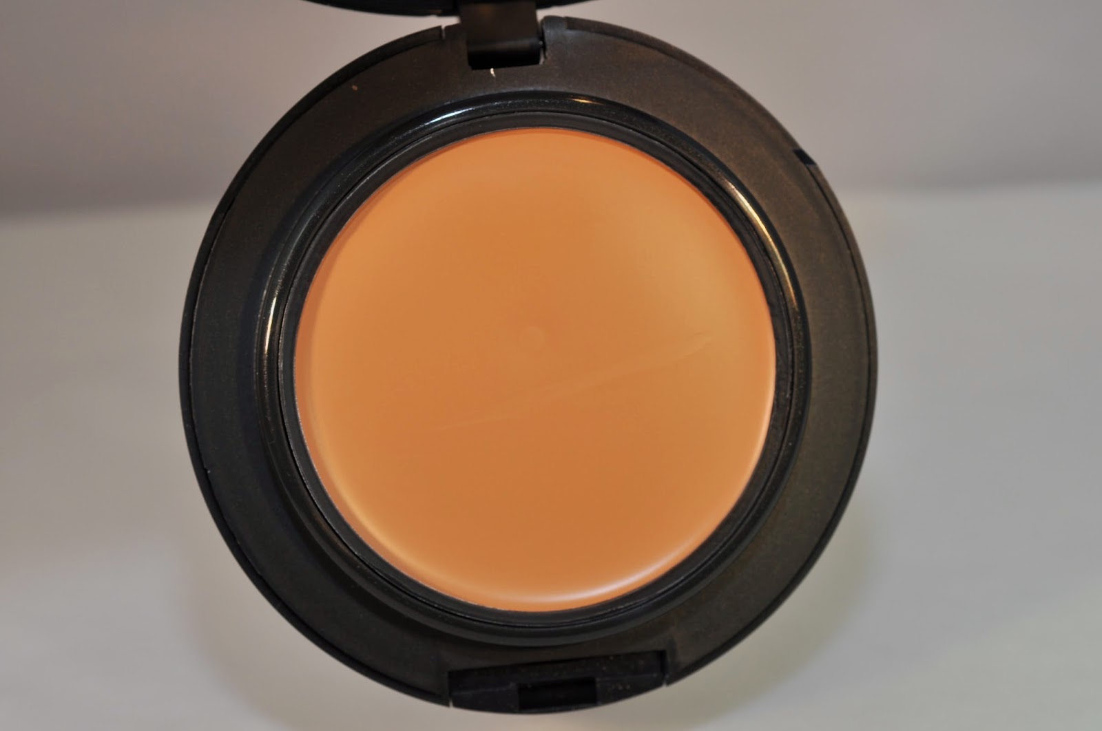 MAC Pro Longwear SPF 20 Compact Foundation Swatches, Look, Review - The ...