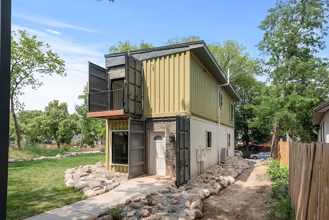 Shipping Container Homes & Buildings: 1300 sqft 3 Bedroom Shipping ...