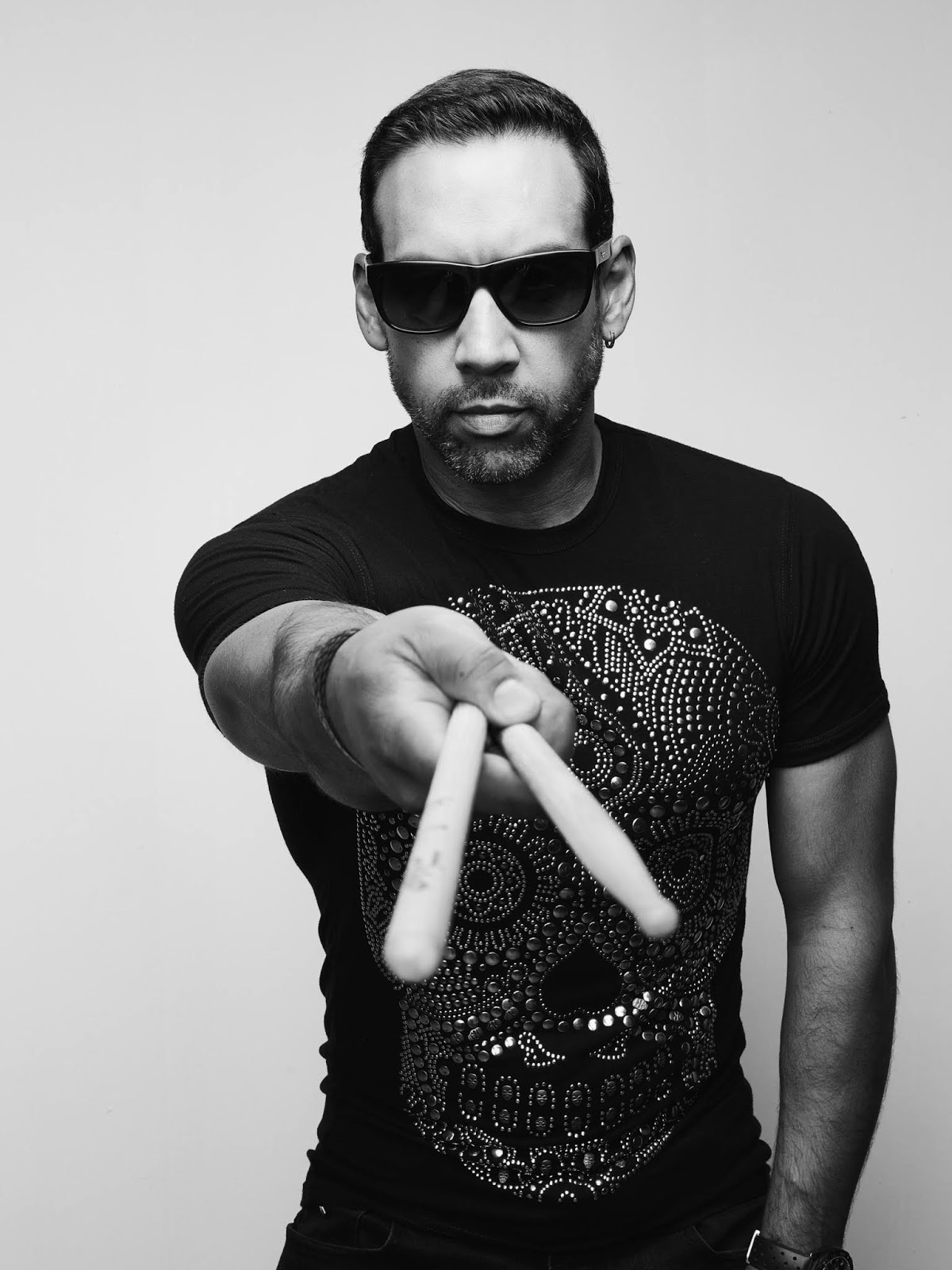 FOUR ON THE FLOOR: Antonio Sanchez: Shadows & Lights