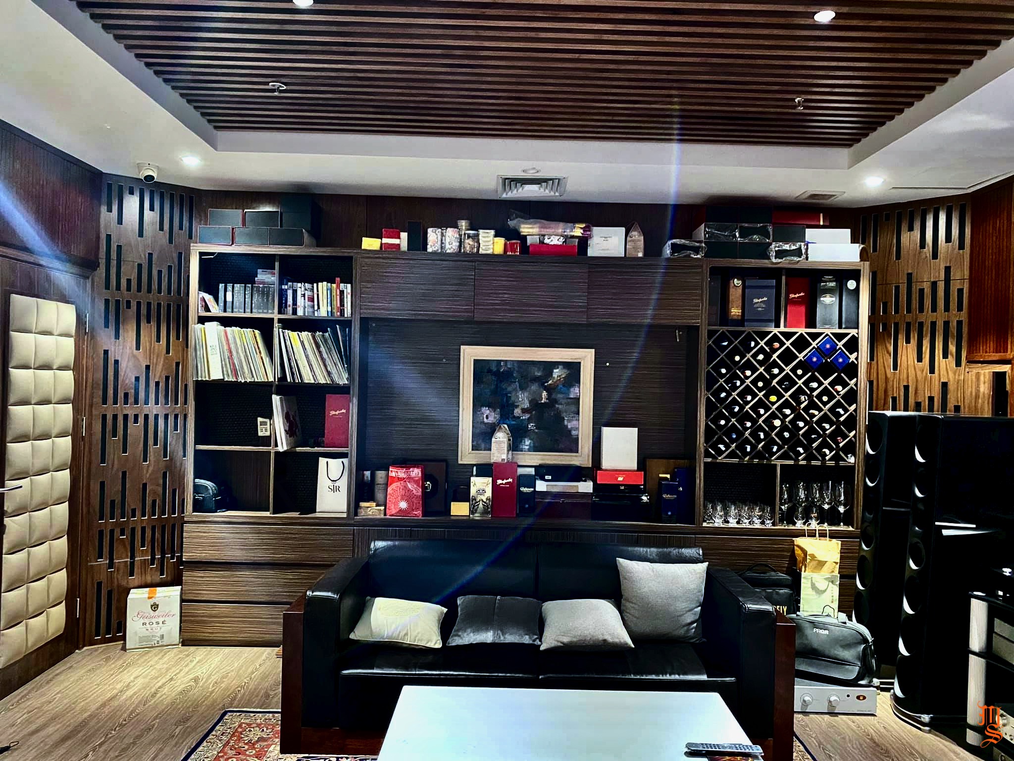 ZELLATON REFERENCE MK2 SPEAKERS – M & S | Ultimate High-Fidelity