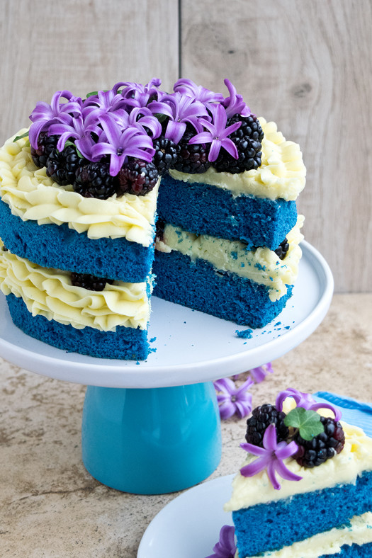 Mega Plus Blog: Reţetă de tort Blue Velvet