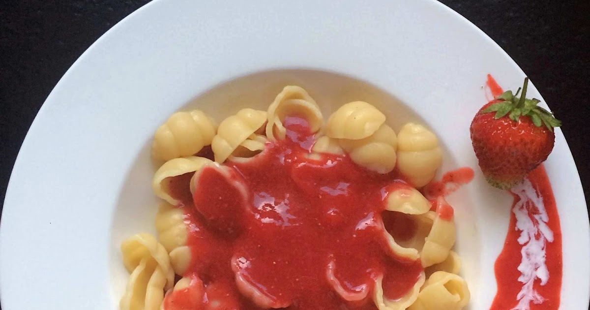 Life is short, eat dessert first!: Pasta with strawberry sauce ...