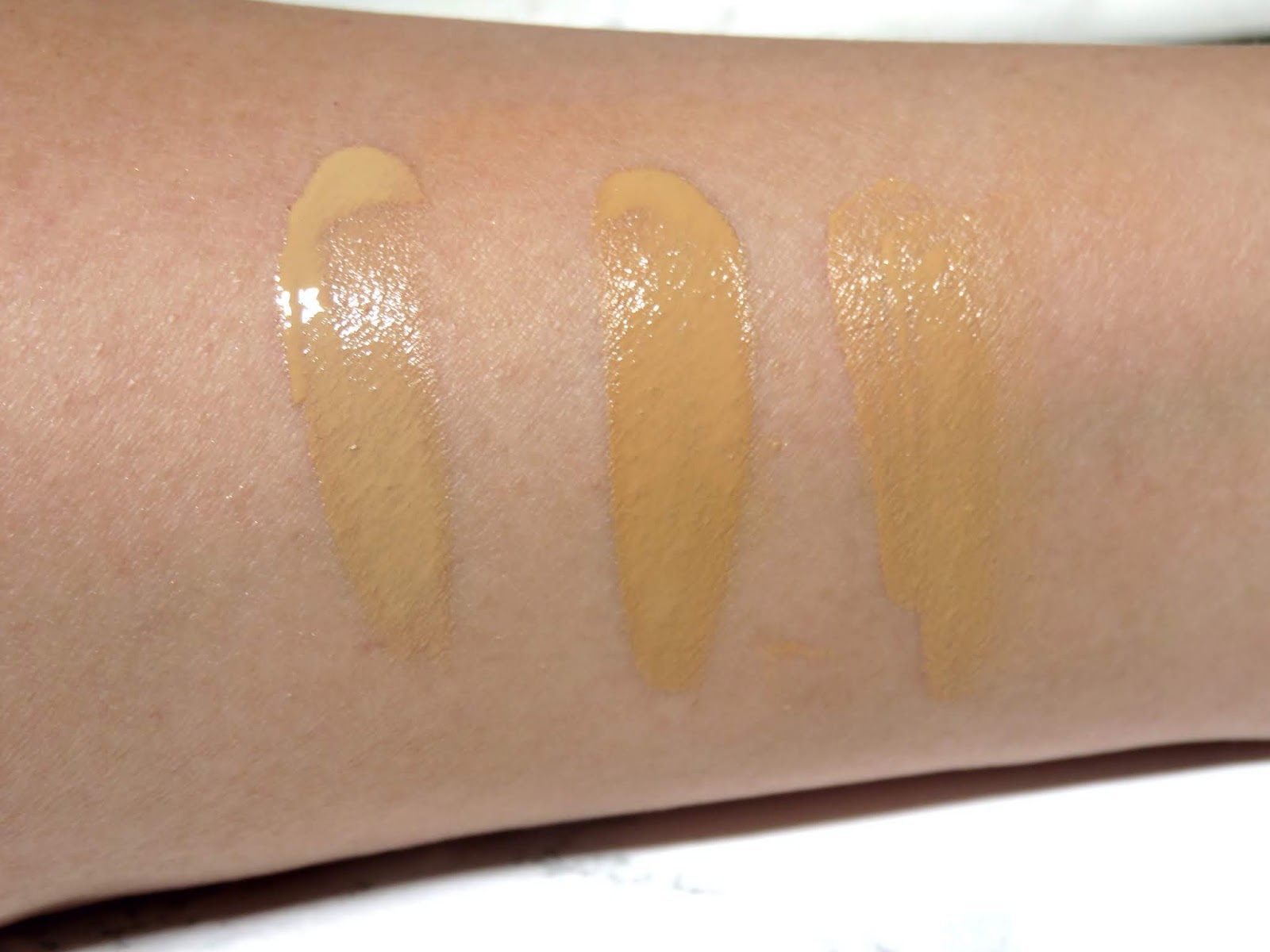 | Review | Tom Ford Shade and Illuminate Soft Radiance Foundation ...