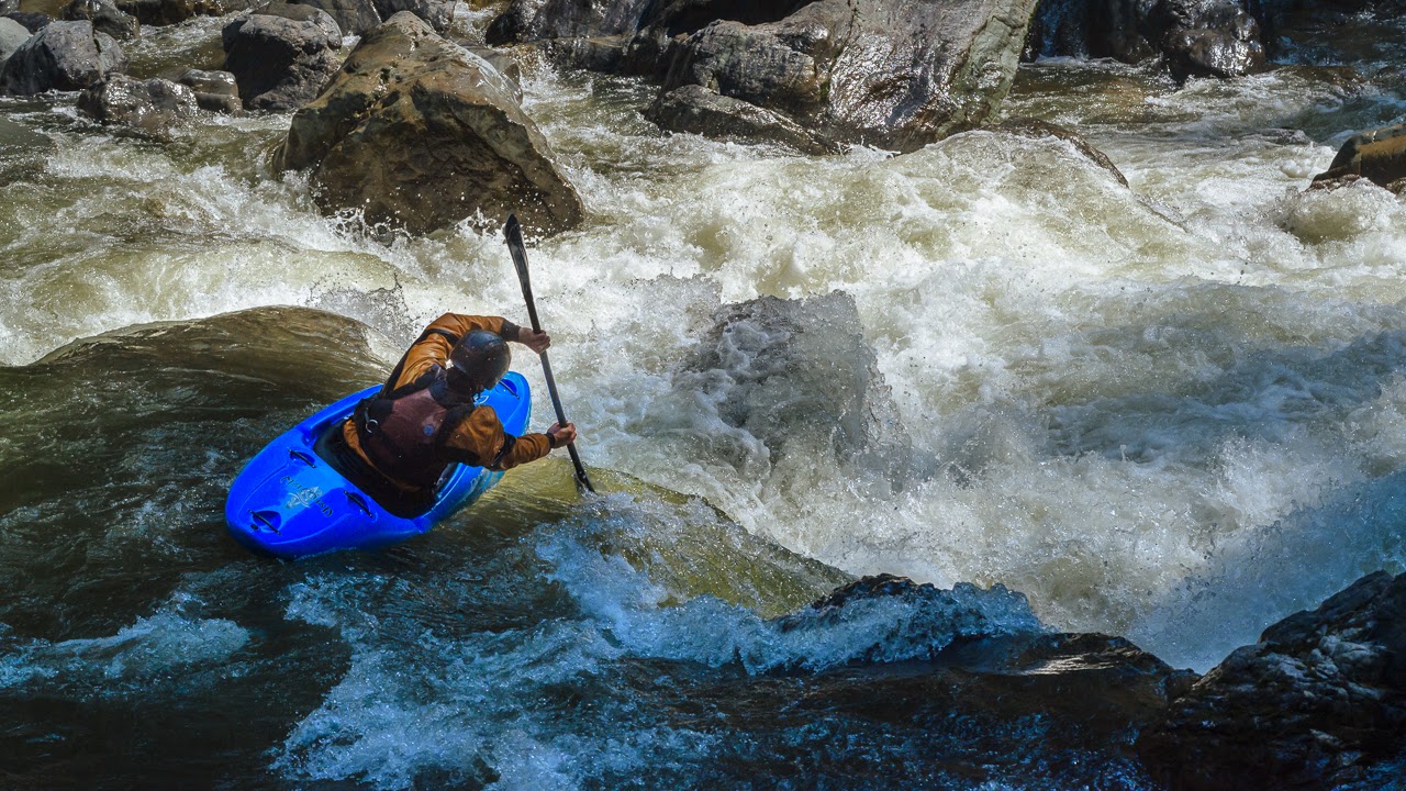 Fluid: As a lifestyle.: The 2015 Xavier Engle Memorial Robe Race