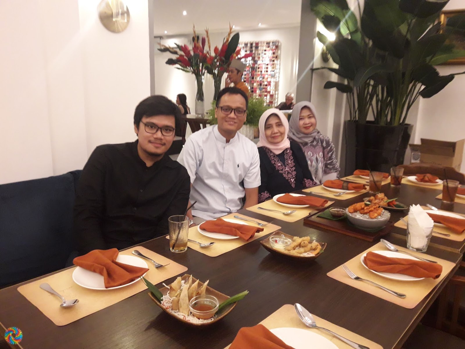 The Precious Moment At Seribu Rasa ! - THE COLOUR OF INDONESIA