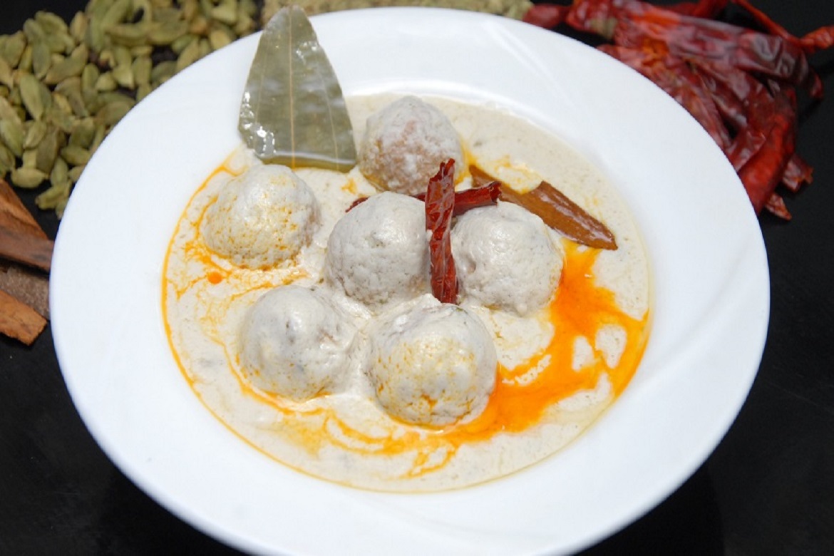 Indulge your taste buds with authentic Kashmiri Cuisine - Travel India
