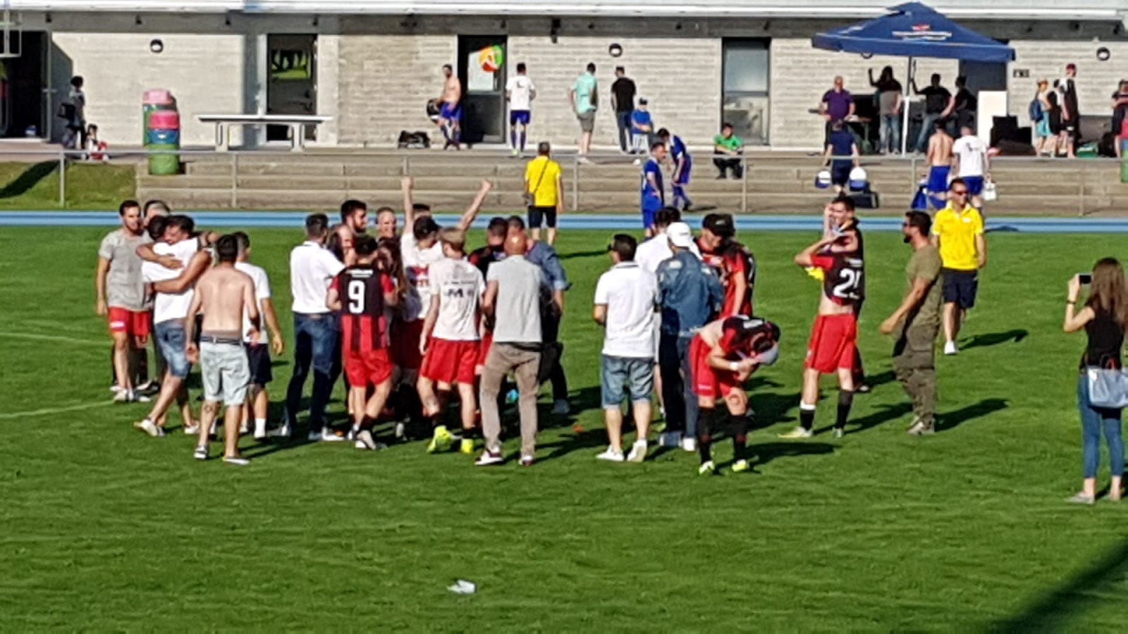 VOCE DEL GAMBAROGNO : --CALCIO NEWS-- +++ Il FC Gambarogno Contone è ...