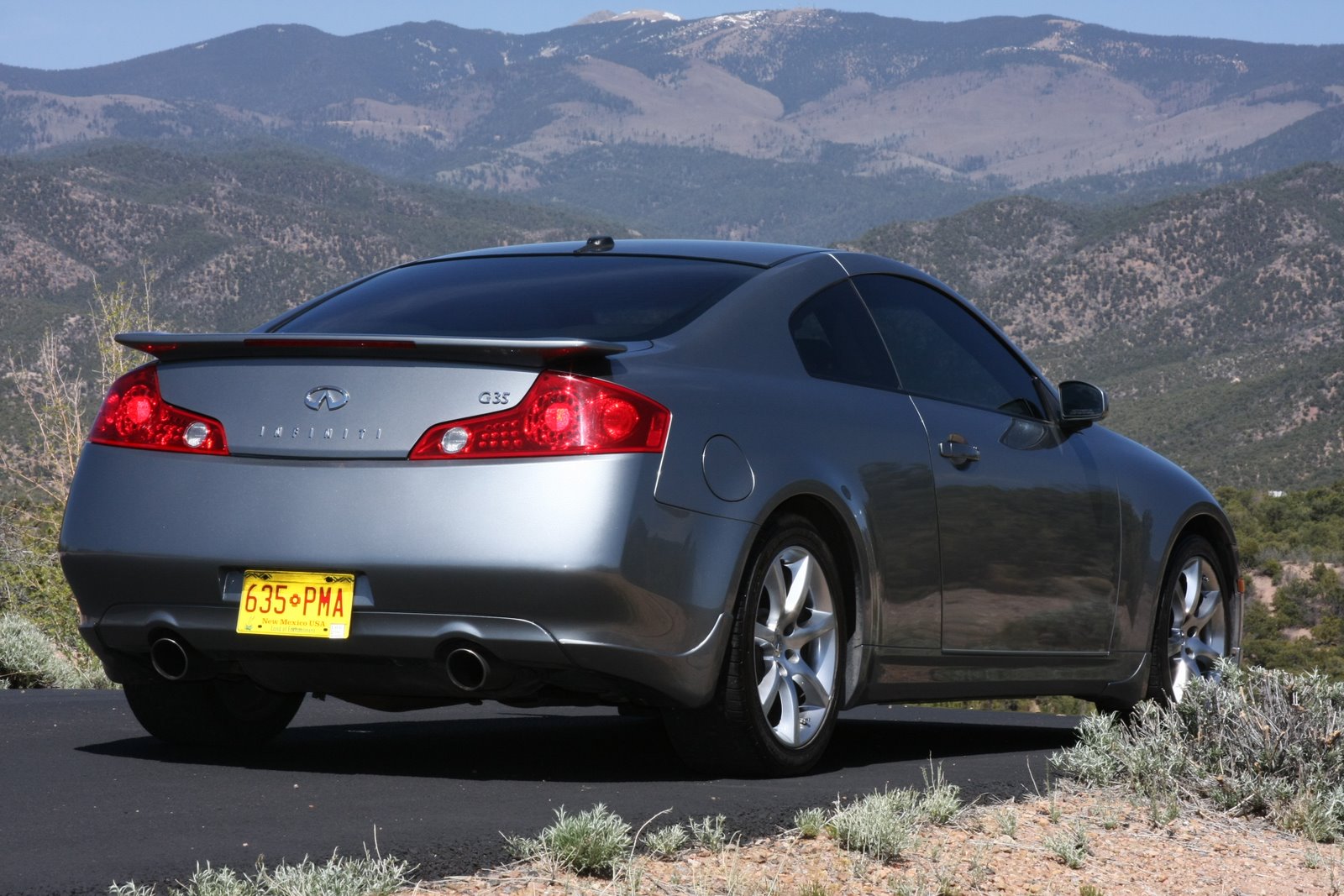 2004 Infiniti G35 sport coupe, 6-speed, brembos