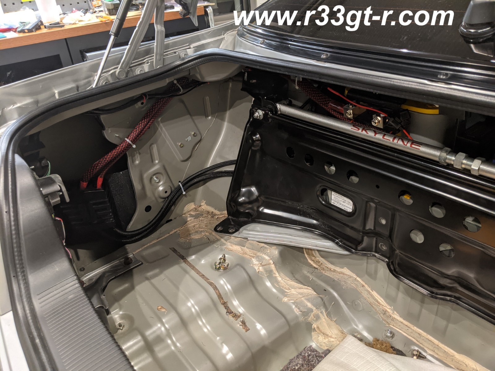 One Man's Lonely Adventures In His R33 Skyline GT-R: Modernizing the ...