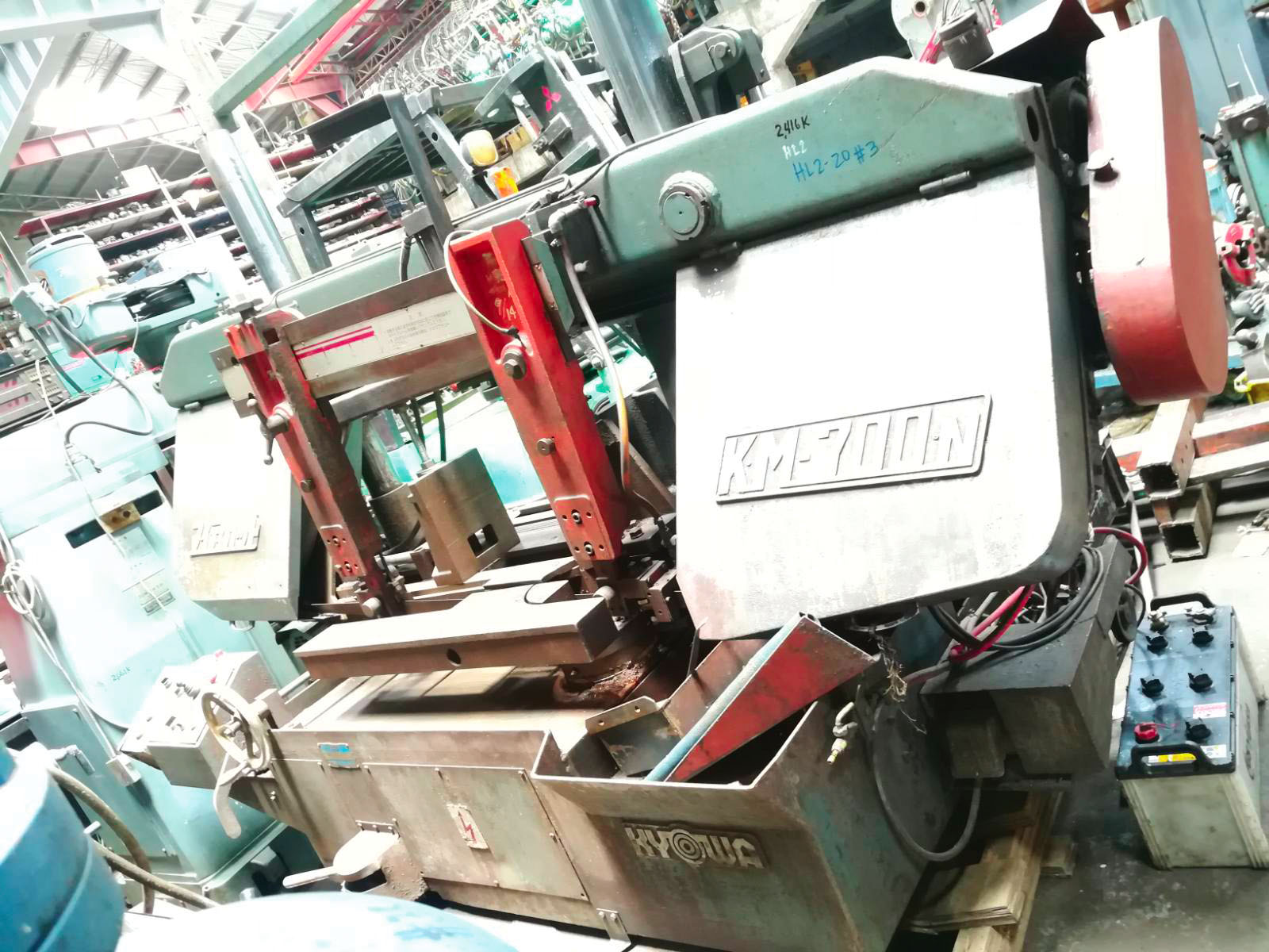 Products: Horizontal Bandsaw Hacksaw KM-700N Kyowa Steel Cutter from Japan