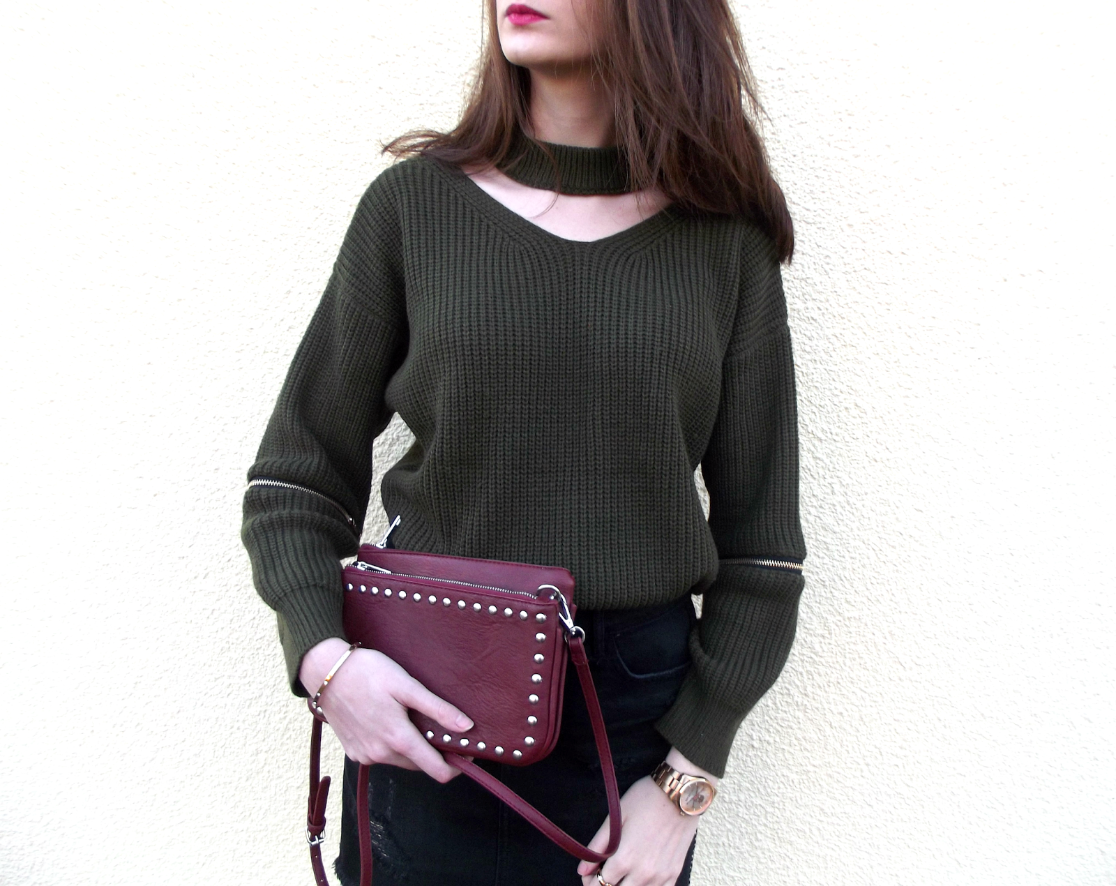 Le pull choker.